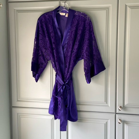 Victoria's Secret | Intimates & Sleepwear | Vng Victorias Secret Purple ...